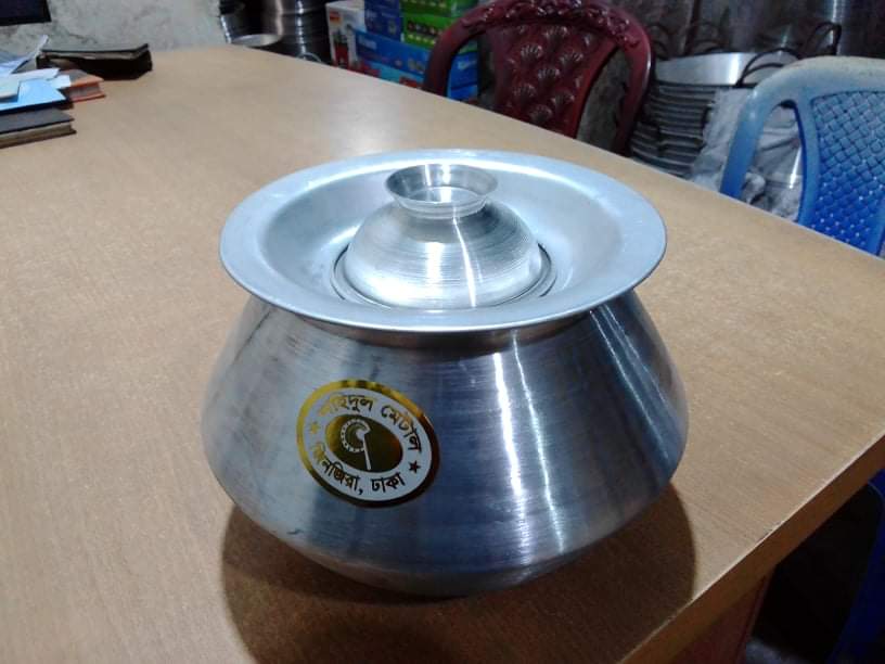 Aluminium Pitha Hari With Pitha Pot | Daraz.com.bd