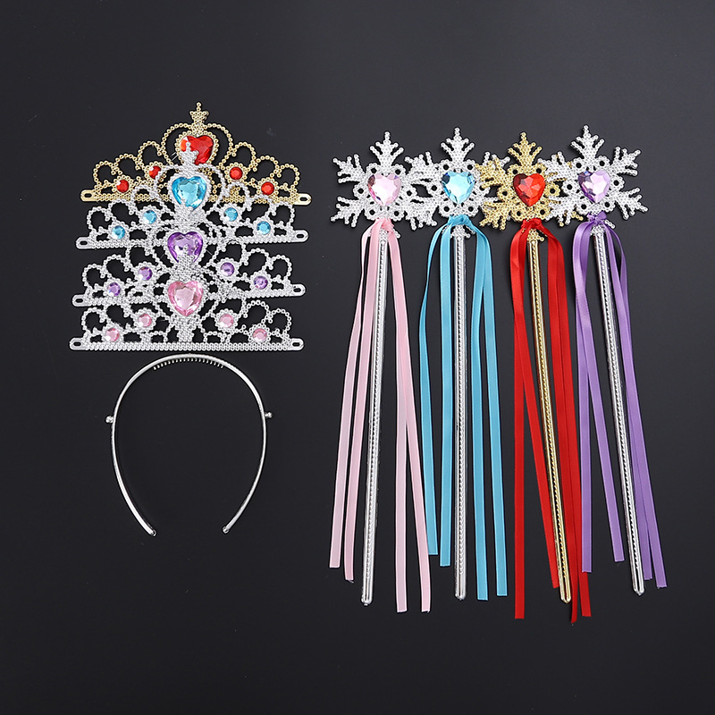 Princess crown magic wand, braids, gloves, fins, cardboard boxes ...