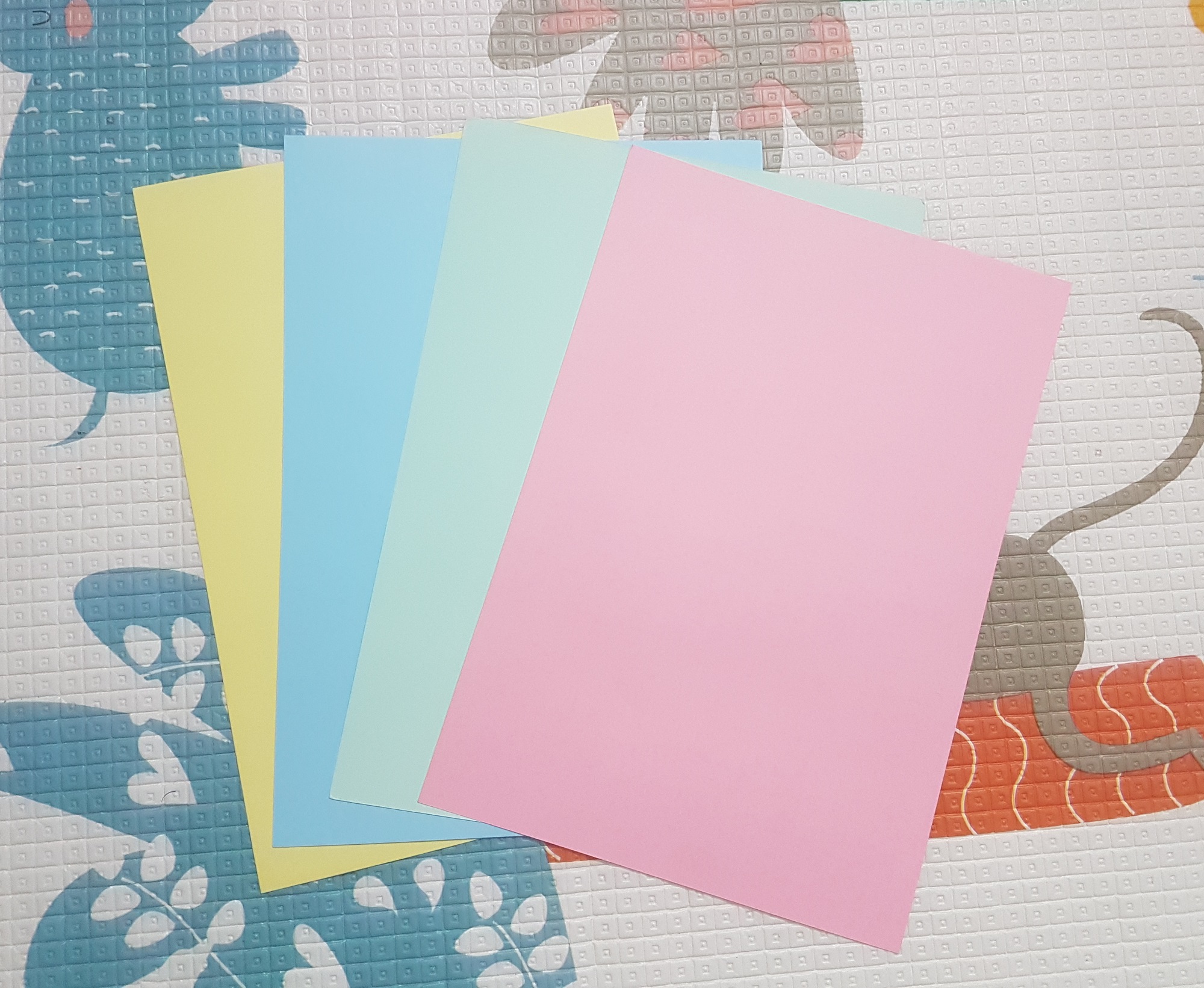 140 GSM A4 Sized Colour Papers_4 Colours (25 Pieces) | Daraz.com.bd