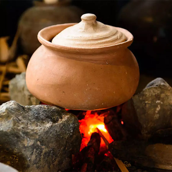 Cook With Tradition Using Clay Matir Rannar Hari - Electric Chula ...