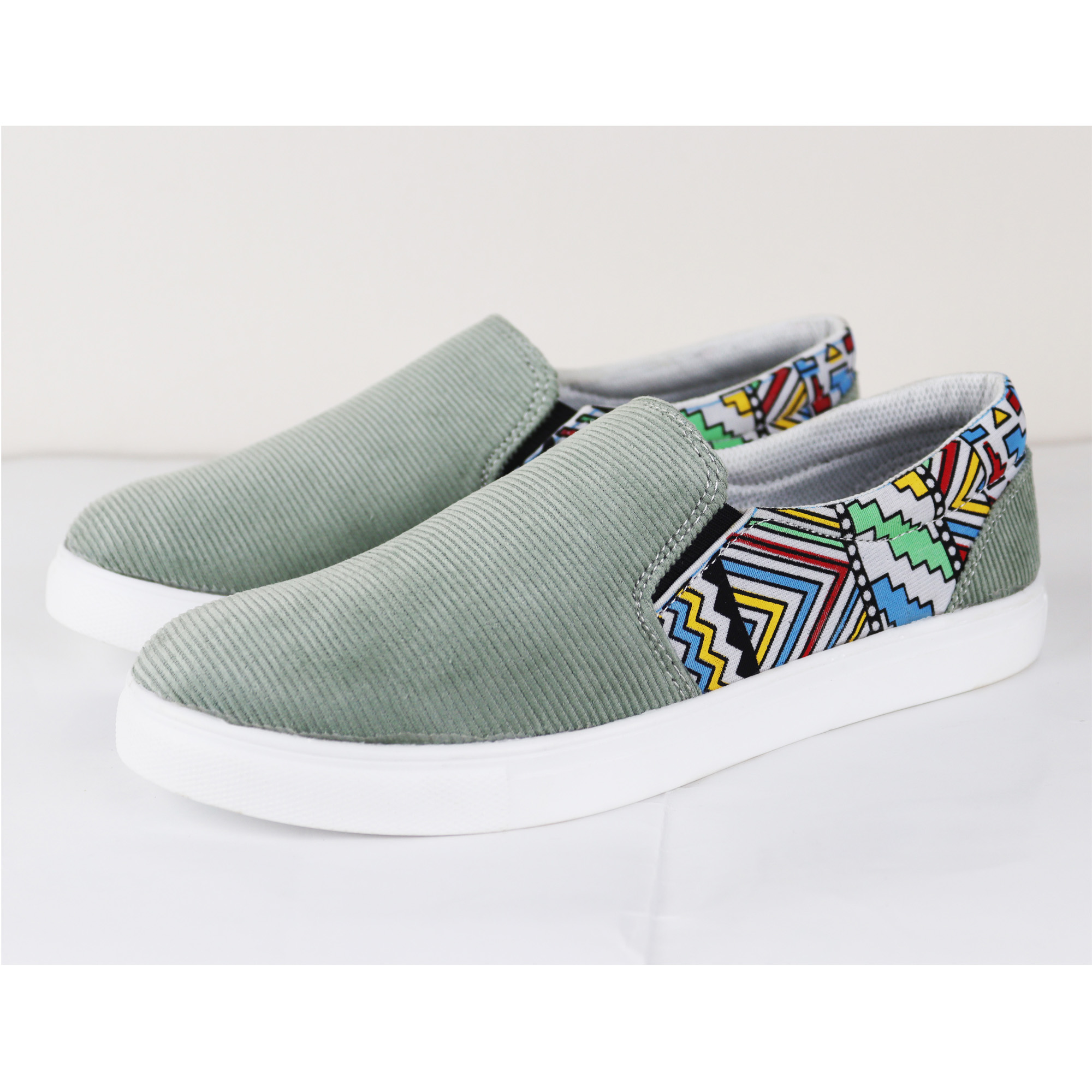 New Collection Black Green And Grey Color SPANISH Casual Sneakers ...