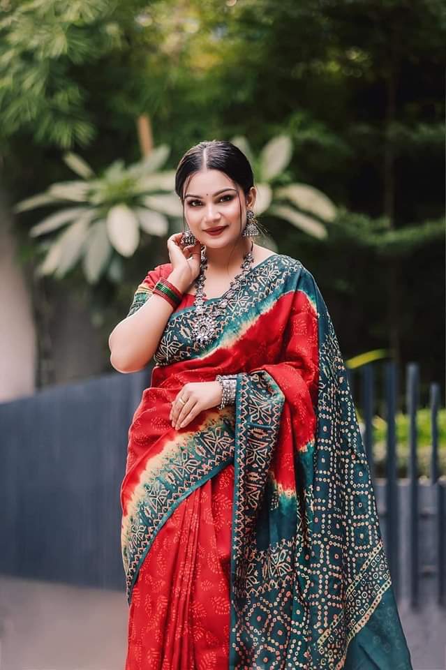 Fashionable Butik Design Digital Print Viral Silk Sari For Girl
