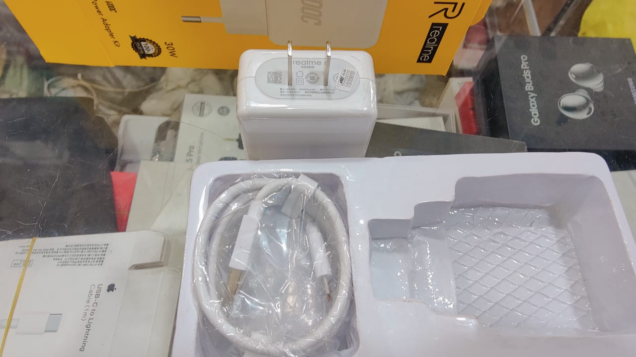 Realme 30W Charger Adapter with Fast Charging USB Type C Compatible ...