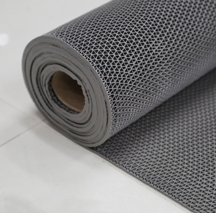 Polyvinyl Chloride-PVC Anti/Non Slip Floor Net Mat; (6 x 4) Ft/ (72 x ...