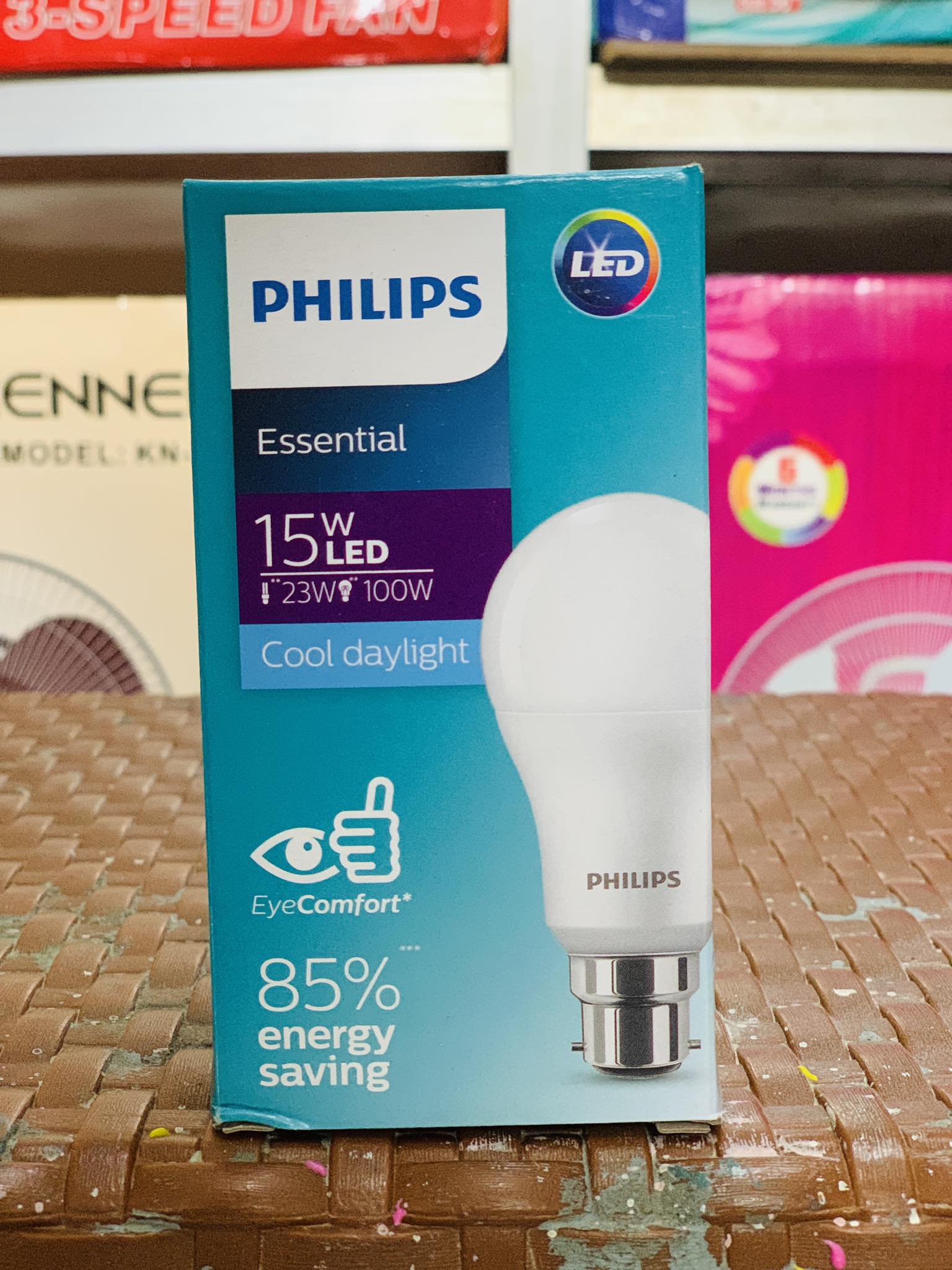 Philips Essential LED Bulb, 15W | Daraz.com.bd