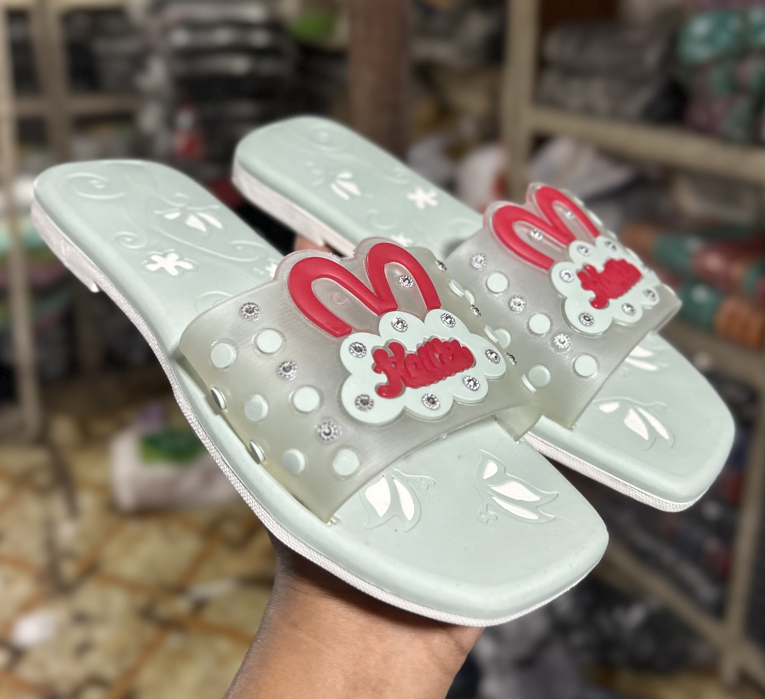 New Cute Design Silicone Upper Flat Slipper Sandals for Girls & Womens