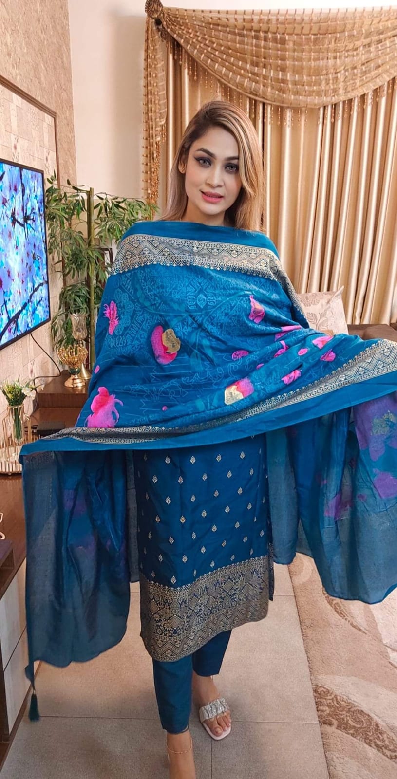 Pure Cotton Unstitched Afsan Screen Print 3-Piece Ethnic Suit for Women ...