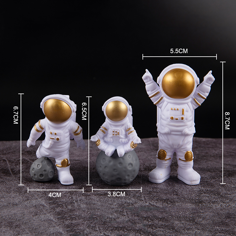 Plastic Astronaut Figure Statue Figurine Spaceman Sculpture Educational ...