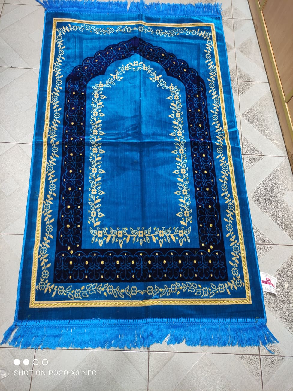 Luxurious Prayer Mat- Made in Turkey | Daraz.com.bd