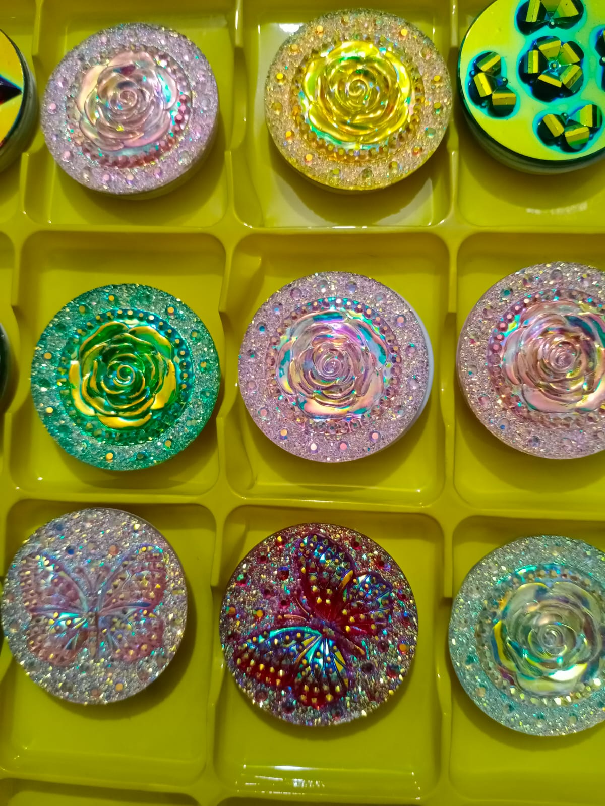 Universal Sailor Moon Phone Stretch Bracket Finger Ring Holder Socket ...