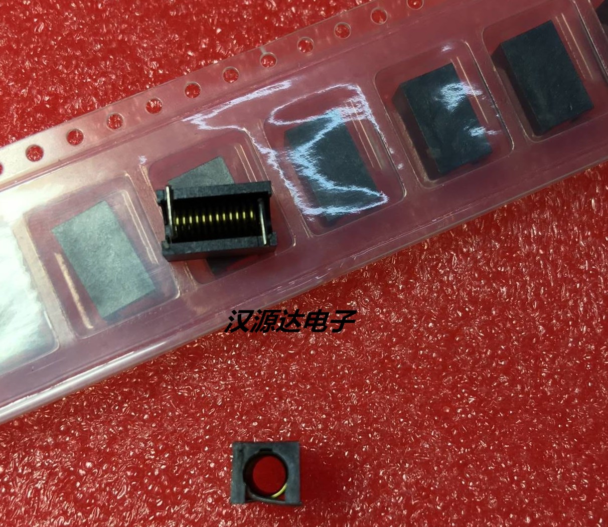 132-13SMGLD 206NH 0.8GHZ 3A RF cable with a high Q inductor core ...