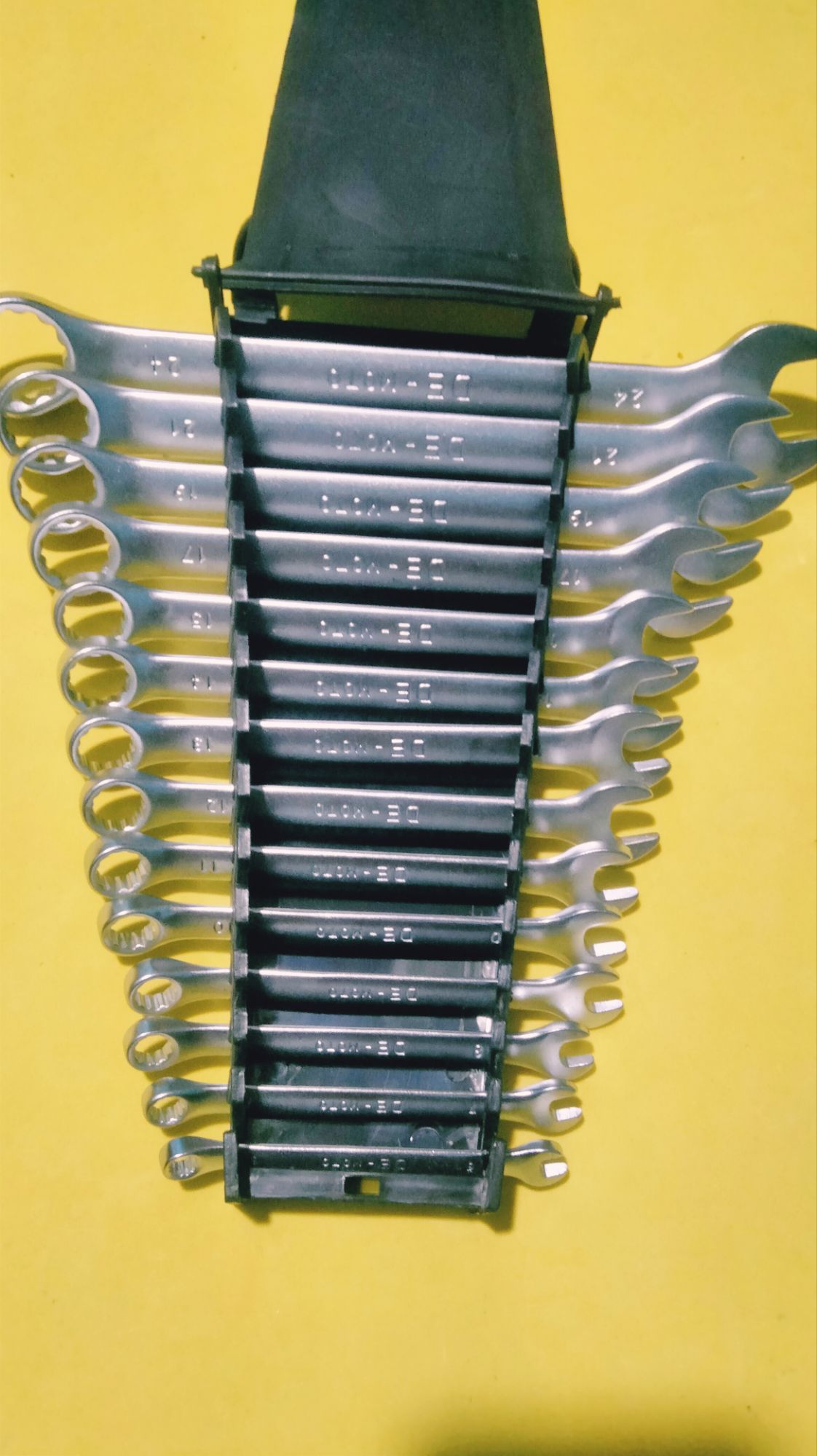 Dali Set 14pcs High Quality Hanging Type Wrench Set | Daraz.com.bd