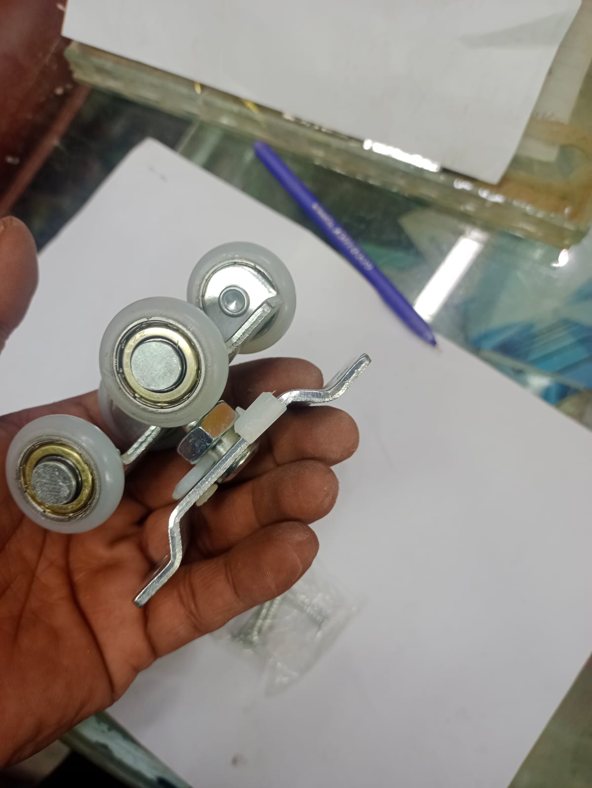 2 pcs (1set )Sliding Door Roller Hardware Slide Doors Pulley 4 Wheels ...