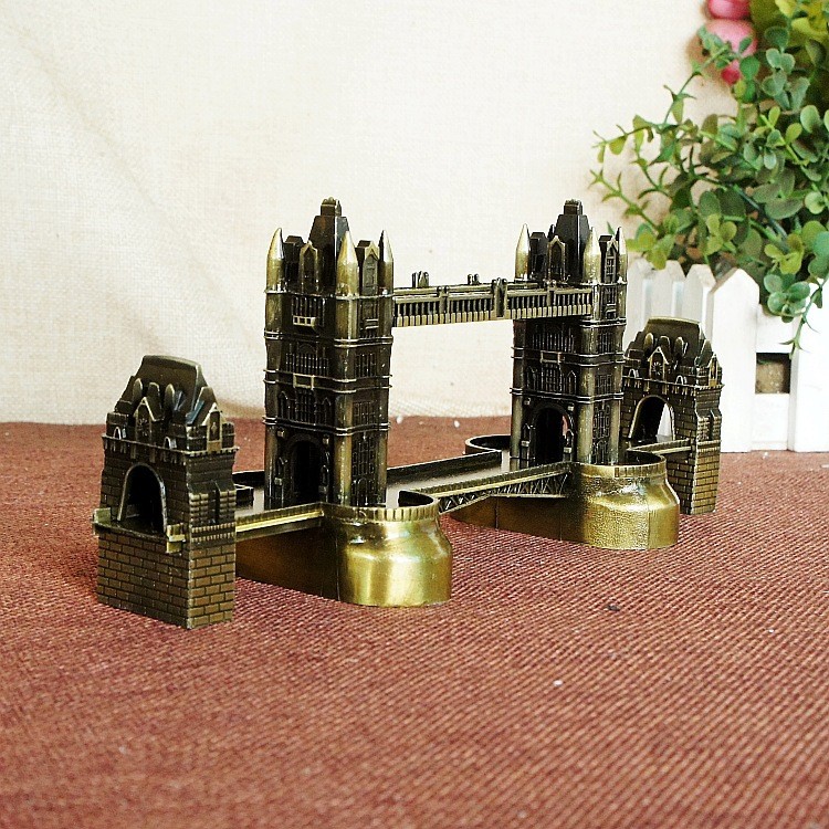 London Tower Bridge Showpiece | Daraz.com.bd