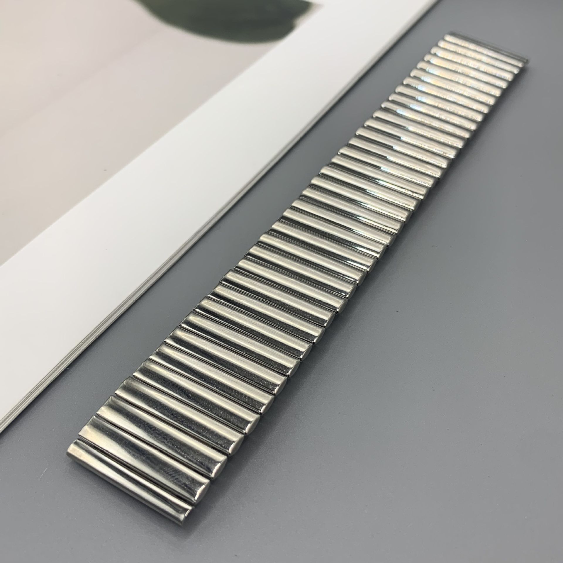 22mm Stainless Steel Elastic Stretchable Watch Band Adjustable Metal ...