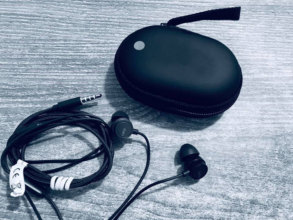 Uiisii Hm13 In-Ear Earphone Dynamic Earphone With Microphone And Pouch ...