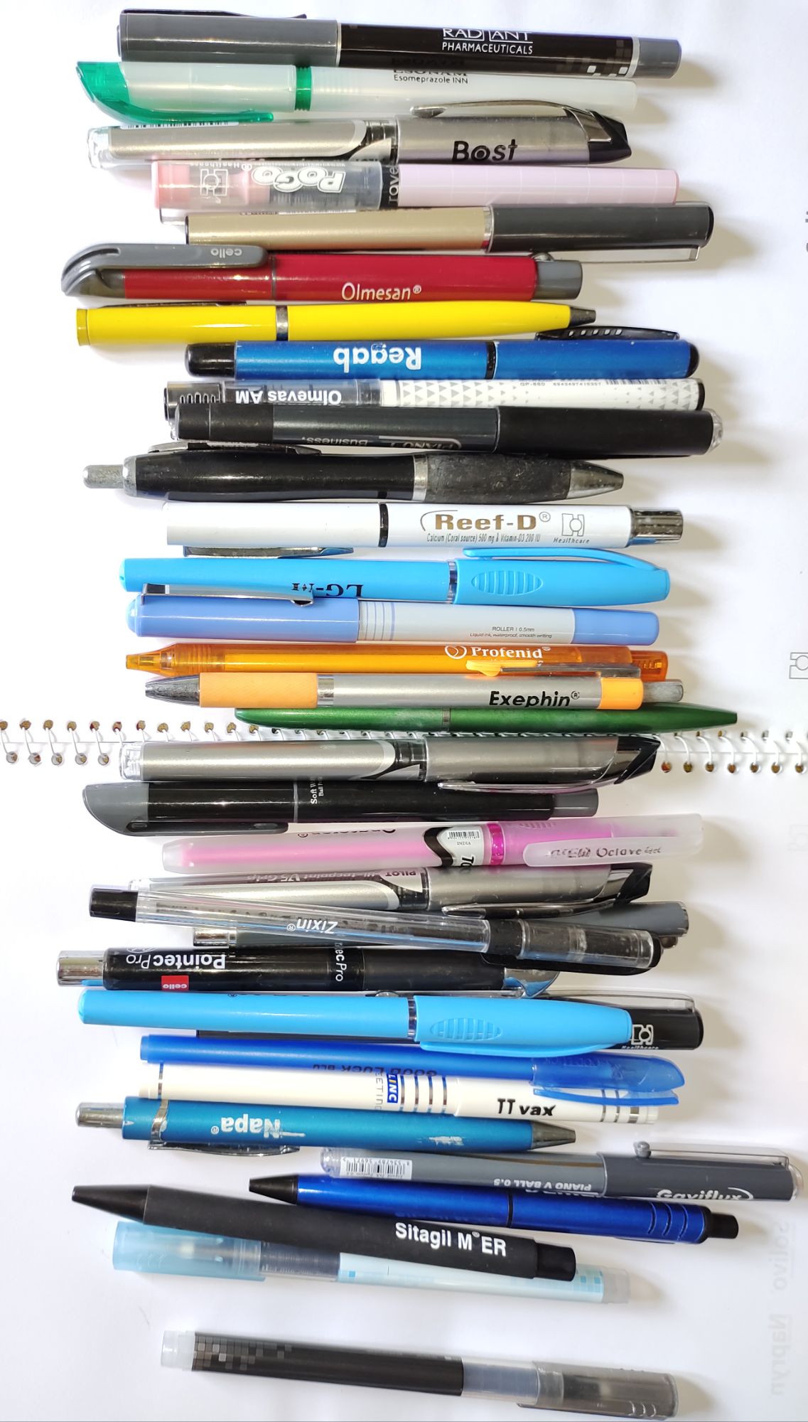 10 pieces Random High quality Gel pen , Gift pen , Special Pen | Daraz ...