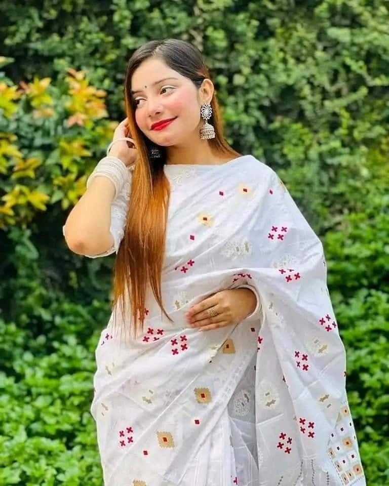 Trendy Collection Fasionable White colour Halfsilk Screen Print Saree ...
