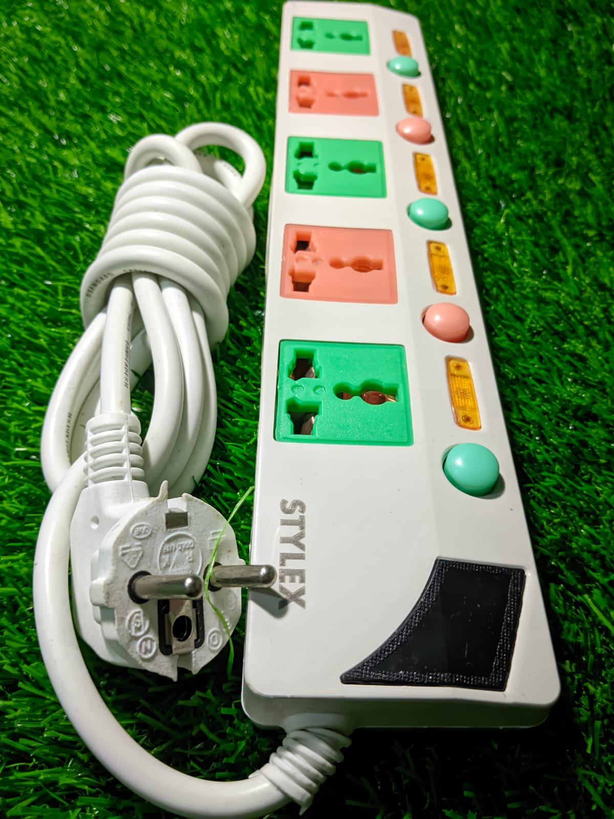 Multiplug Stylex MTS-820 5-Port 9 FT/3 Meter Cable 3250W MAX - Multi Plug