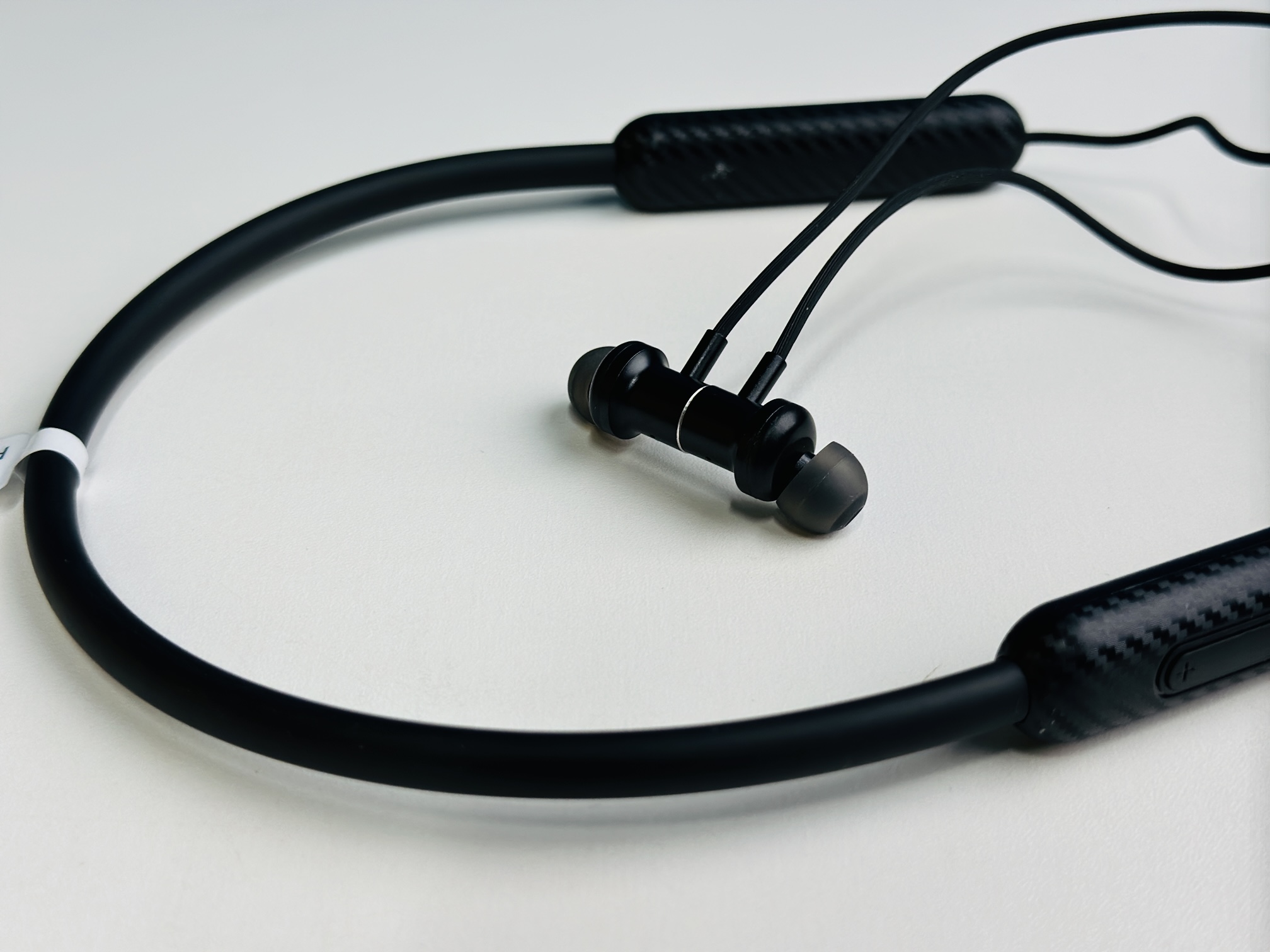 Hoco ES70 Long Battery Backup Bluetooth Neckband – Black Color | Daraz ...