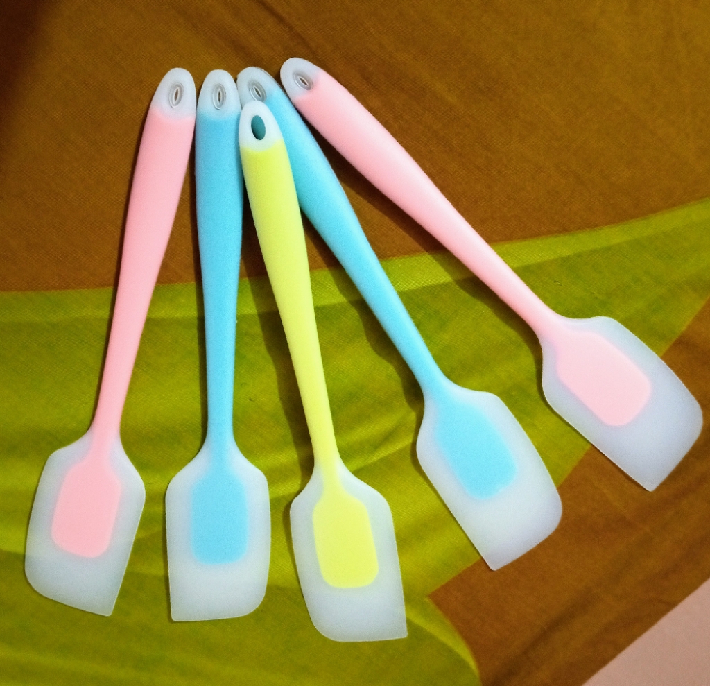 Silicon Spoon For Nonstick Pots - Gentle Utensil For Nonstick Cookware ...