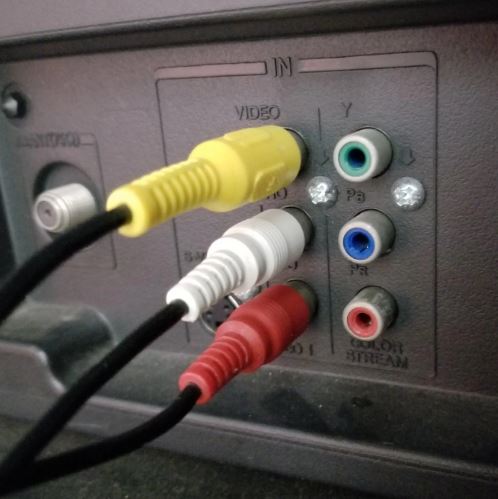 1:3 AV Cable For Connecting Android TV Box To CRT TV | Daraz.com.bd