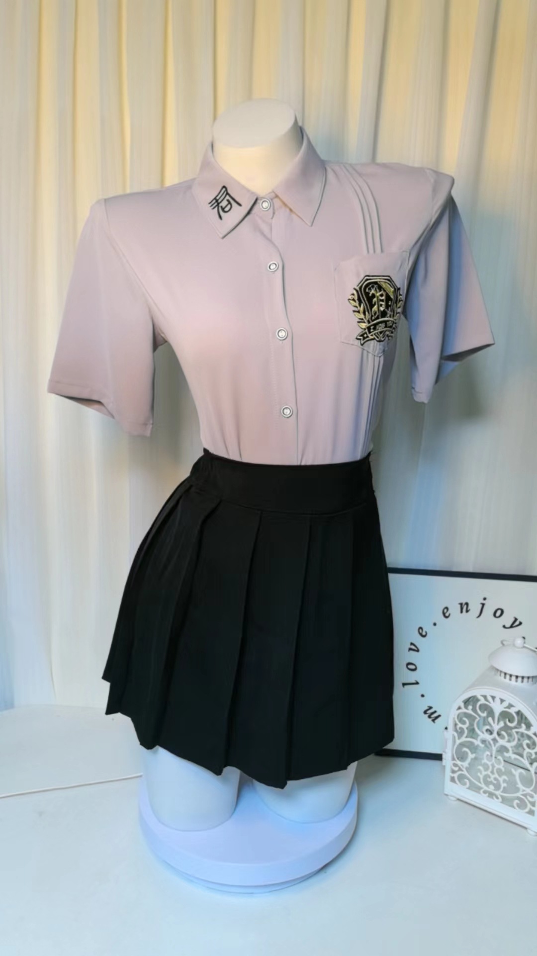 Class uniforms, college style, summer suits, high school uniforms ...