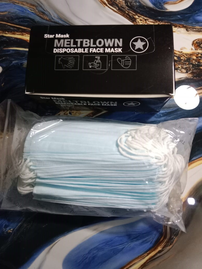 Surgical Mask Melt-blown layer Blue colour 50pcs box face mask