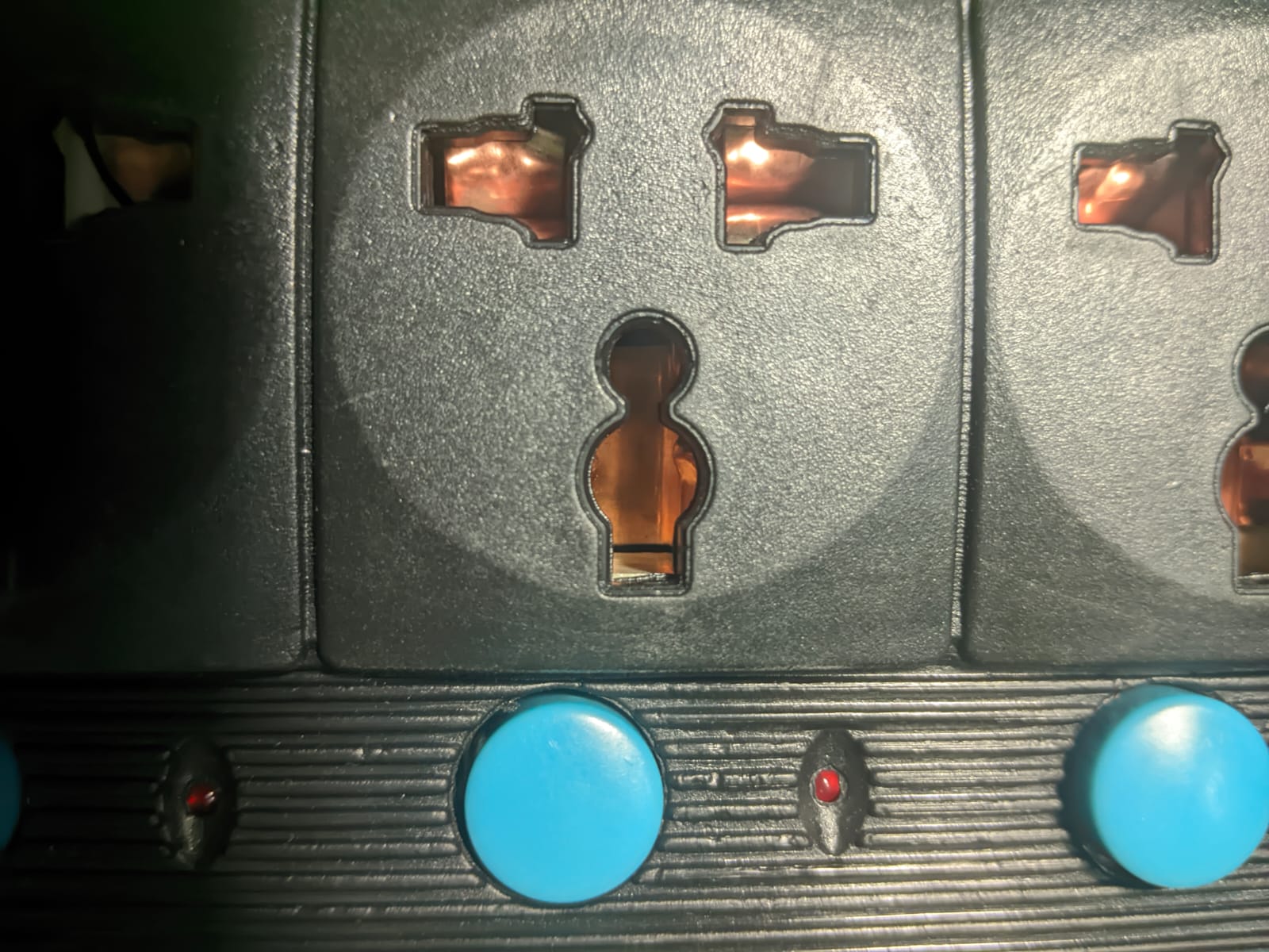 Multiplug Extension 4 Socket With 4 meter Cable multi plug 12 Fit black ...