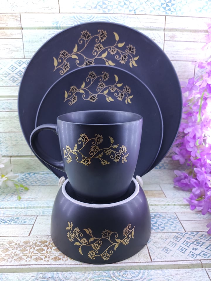 New Black Beauty 16 Pieces Dinner Set - Elevate Your Dining Experience ...
