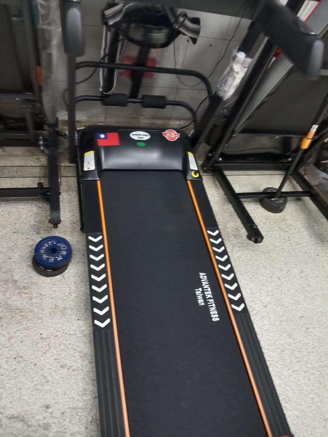 MOTORIZED TREADMILL, 5 WAY ,WITH BODY MASSAGER, MODEL -T 600C,USER 120KG | Daraz.com.bd